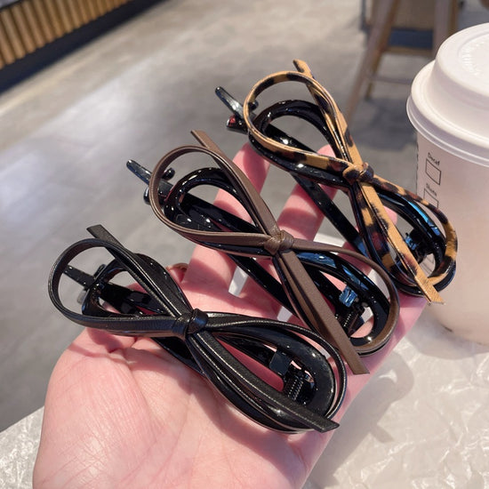 TwistBow Hair Clip – Chic Cache Shop